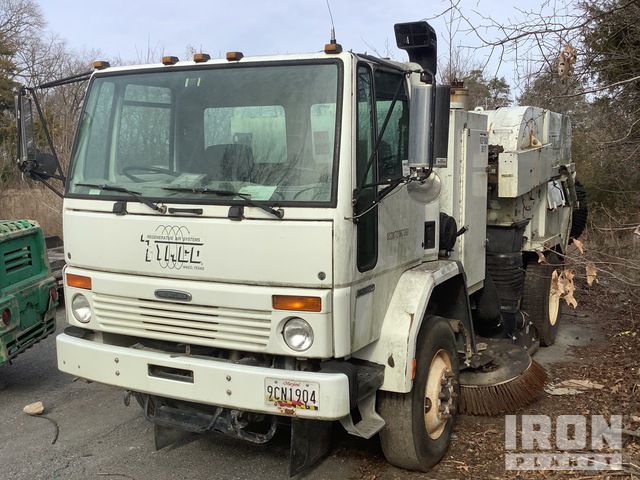 Tymco DST-6 on 2007 Freightliner FC80 Sweeper Truck in Glenn Dale ...