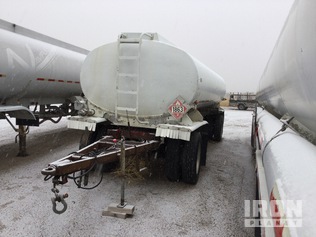 1980 (unverified) Paramount 5340 gal Pup Tanker Trailer in McCammon ...