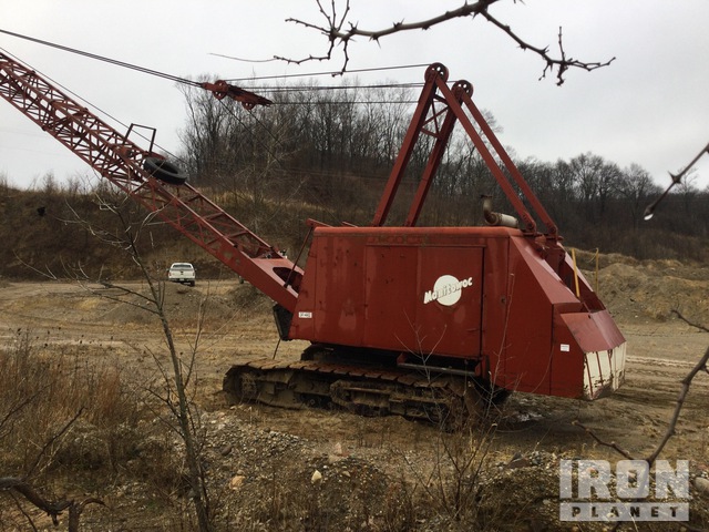Manitowoc 3000 Lattice-Boom Crawler Crane in Grass Lake, Michigan ...