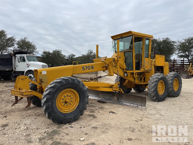 John Deere 570B Motor Grader in Blanco, Texas, United States ...