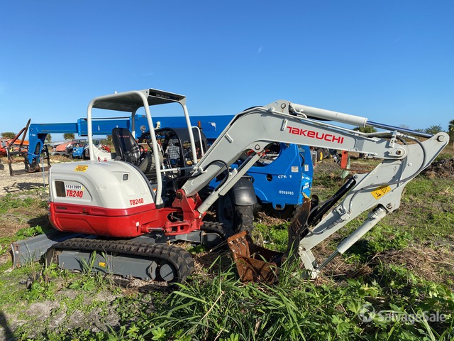2021 (unverified) Takeuchi TB240 Mini Excavator in Labelle, Florida ...