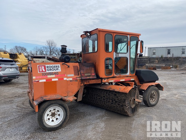 Broce RCT350 Self-Propelled Broom in Madison, Tennessee, United States ...