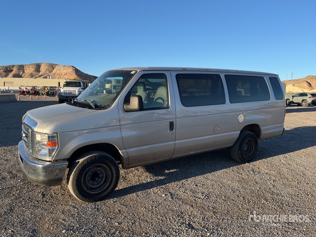 2009 Ford Econoline E-350 Super Duty XLT 4x2 Van in Las Vegas, Nevada ...