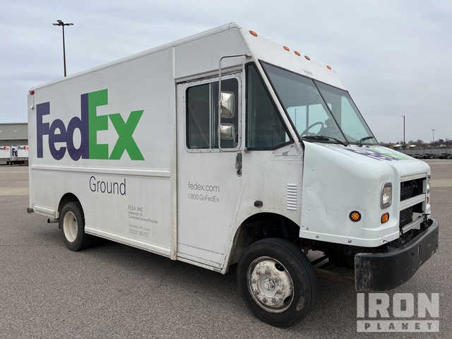 1999 Freightliner P700 4x2 Van Truck in Evansville, Indiana, United ...