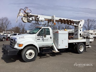 2005 Terex Telelect Commander C4047 on 2005 Ford F-650 XL 4x2 Digger ...