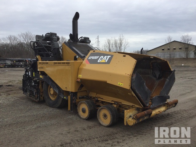 2018 Cat AP600F Wheel Asphalt Paver in Grand Rapids, Michigan, United ...