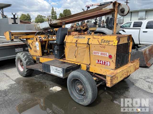 arrow HJ1250R Pile Hammer on Arrowmaster HJ1250R 4x2 Truck (Inoperable ...