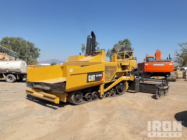 2011 Cat AP-1055D Track Asphalt Paver in El Arenal, Jalisco, Mexico ...