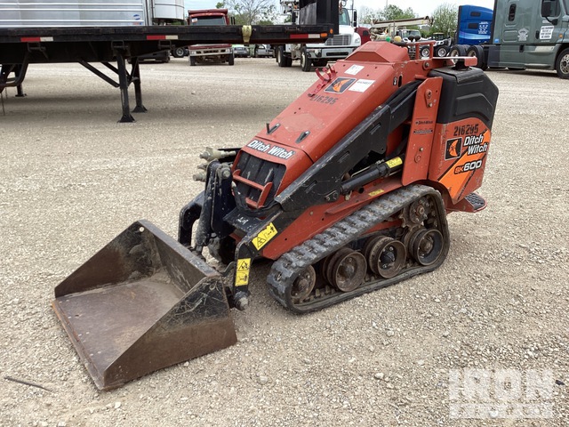 2018 DITCH WITCH SK600 Compact Track Loader in Lake Worth, Texas ...