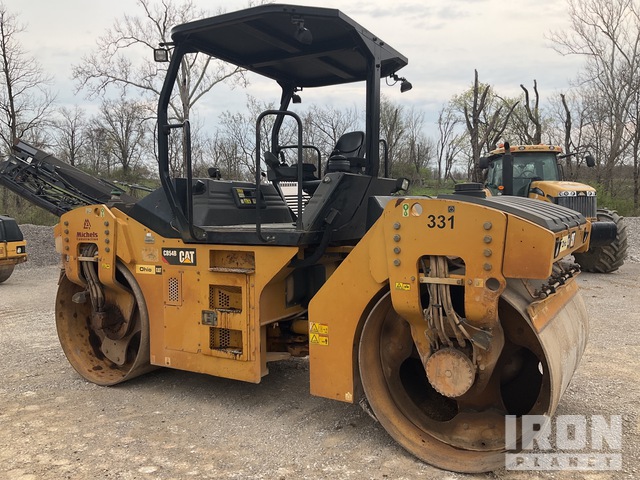 2013 Cat CB-54B Double Drum Roller in Hebron, Kentucky, United States ...