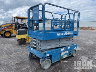2013 Genie GS-2646 Electric Scissor Lift in Lake Worth, Texas, United ...