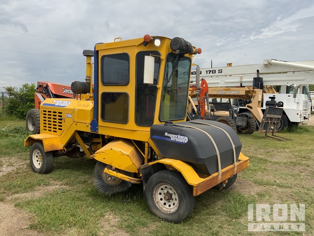 2014 Superior Broom DT80-K Self-Propelled Broom in Lake Worth, Texas ...