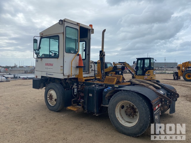 2016 Capacity Sabre 5 4x2 Spotter Truck (Inoperable) in Portland, Texas ...