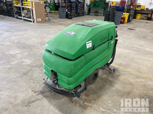 2015 Tennant 5680 Walk-Behind Floor Scrubber in FOREST PARK, Georgia ...
