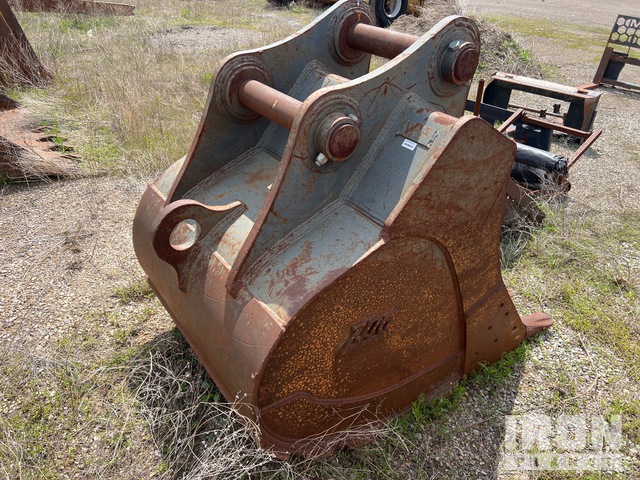 Tag 42 in Excavator Bucket - Fits John Deere 250G in Perry, Kansas ...