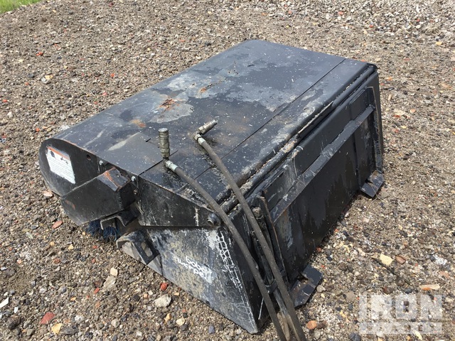 Bobcat Sweeper 60 in Skid Steer Broom in Cortland, Ohio, United States ...