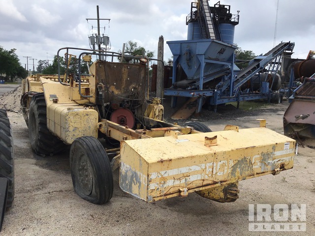 Bomag MPH100 Wheel Soil Stabilizer Reclaimer (Inoperable) in Beaumont ...