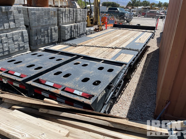 2019 Big Tex 14PH-20BK+5MR 31 ft T/A Flatbed Trailer in Desert Hot ...