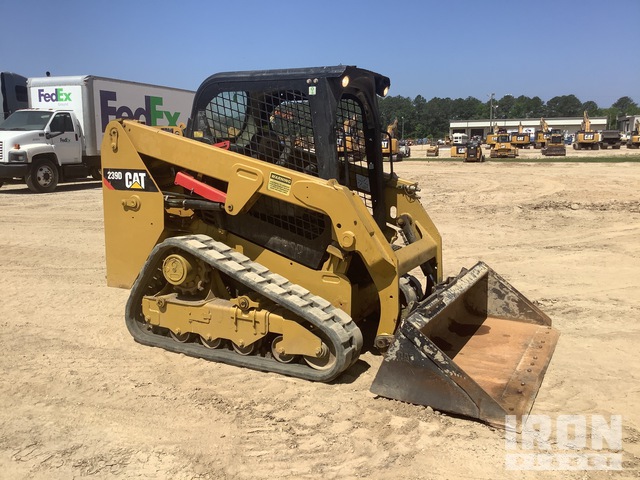 2017 Cat 239D Compact Track Loader in Hope Mills, North Carolina ...