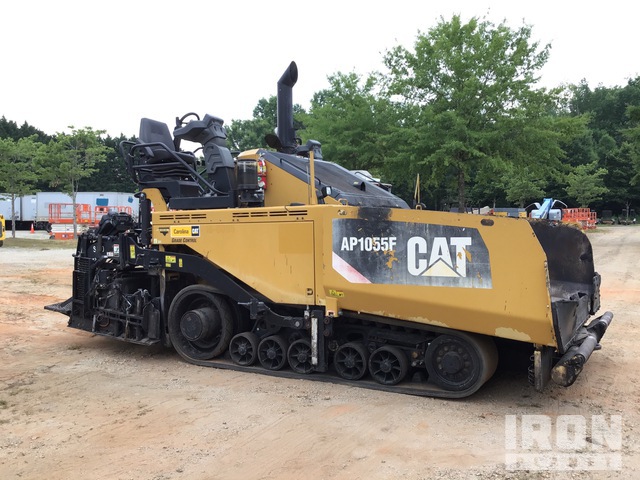 2016 Cat AP1055F Track Tracked Asphalt Paver in Newnan, Georgia, United ...