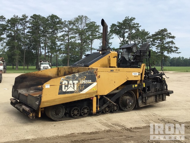 2011 Cat AP655D Track Asphalt Paver in Picayune, Mississippi, United ...