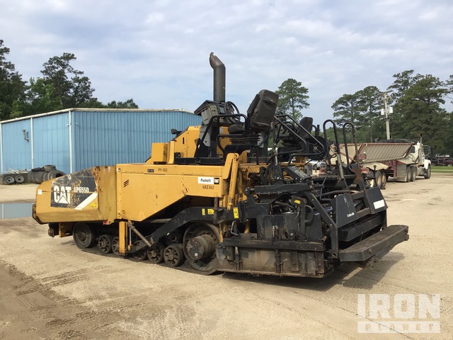 2011 Cat AP655D Track Asphalt Paver in Picayune, Mississippi, United ...