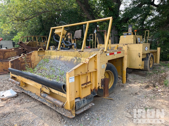 1984 Blaw-Knox Paver Extension RW100A Wheel Asphalt Paver in Franklin ...