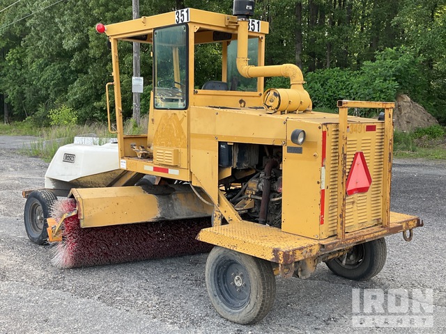 1995 Rosco RB-48 Self-Propelled Broom in Chester, Virginia, United ...
