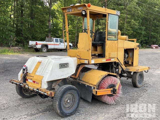 1995 Rosco RB-48 Self-Propelled Broom in Chester, Virginia, United ...