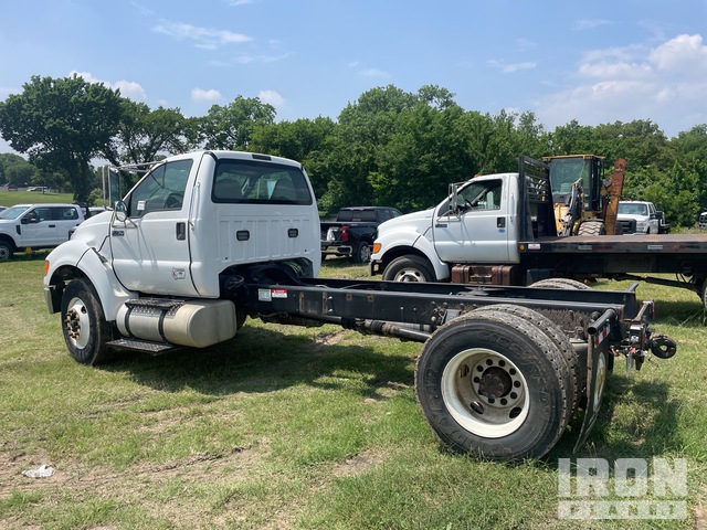2015 Ford F-750 XLT 4x2 Cab and Chassis in Irving, Texas, United States ...
