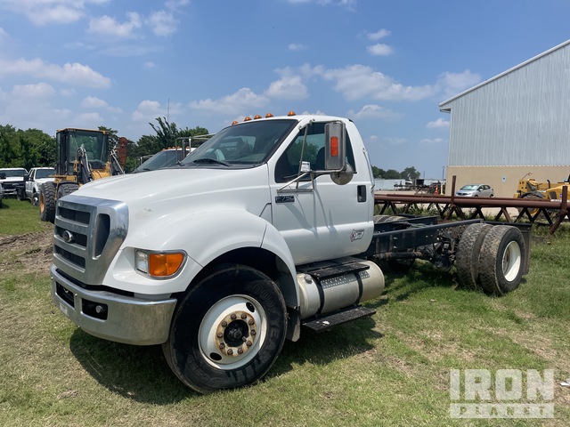 2015 Ford F-750 XLT 4x2 Cab and Chassis in Irving, Texas, United States ...
