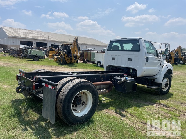 2015 Ford F-750 XLT 4x2 Cab and Chassis in Irving, Texas, United States ...