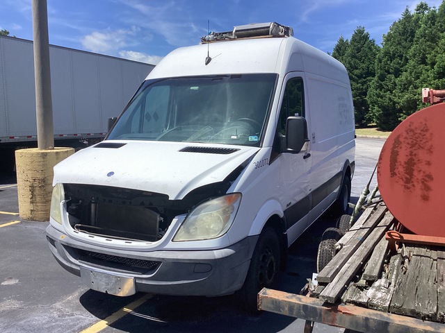 Government Vans: Passenger, Step Vans & Cargo | GovPlanet