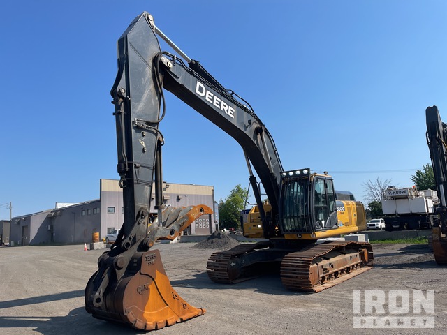2019 John Deere 350G Tracked Excavator in Sainte-Julie, Quebec, Canada ...