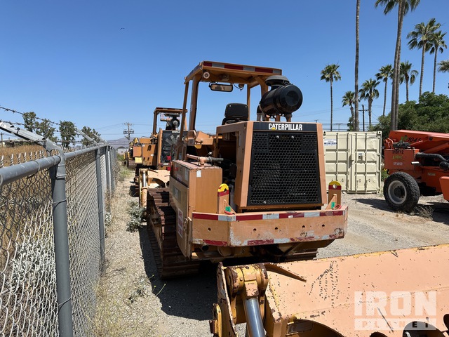 1995 Cat 953B Crawler Loader in Riverside, California, United States ...