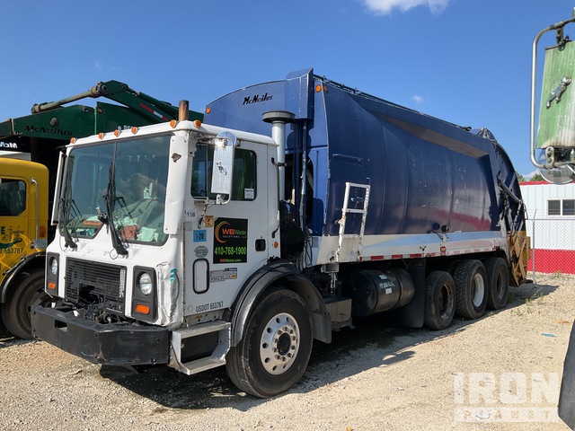 2003 (unverified) Mack MRU613 6x4 COE Rear Loader Waste Collection ...
