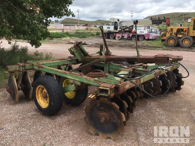 John Deere 11 ft 0 in pull Tandem Breaking Disc in Newcastle, Wyoming ...