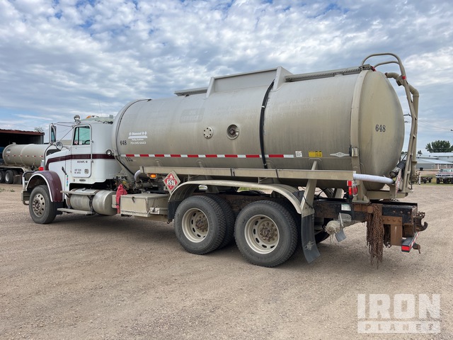 2007 Freightliner FLD120 4800 gal 6x4 Tanker Truck in Plentywood ...