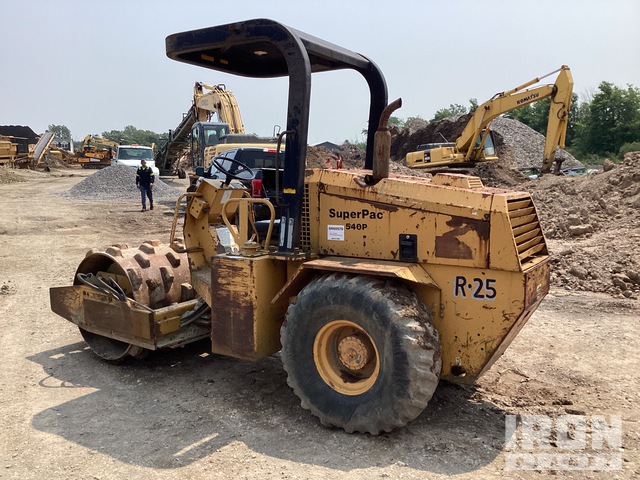 Super Pac 540P Padfoot Drum Compactor in Alden, New York, United States ...