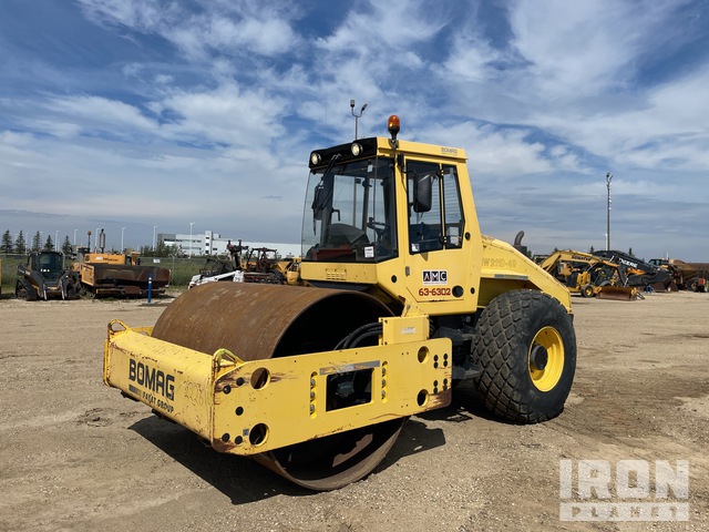 2011 Bomag BW211 D-40 Smooth Drum Compactor in Nisku, Alberta, Canada ...