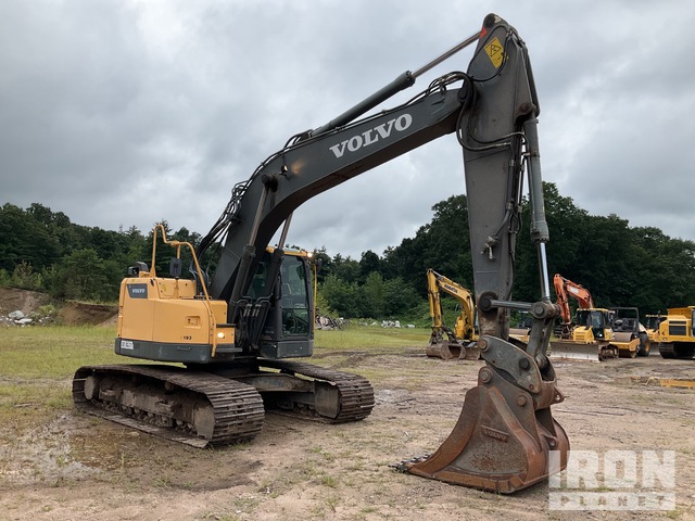 2014 Volvo ECR235DL Tracked Excavator in Ludlow, Massachusetts, United ...