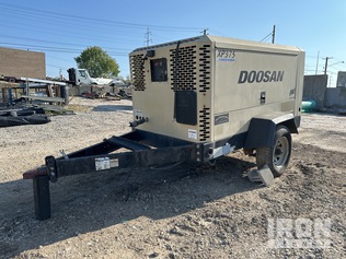 2012 Doosan XP375 Mobile Air Compressor (Inoperable) in Bedford, Ohio ...
