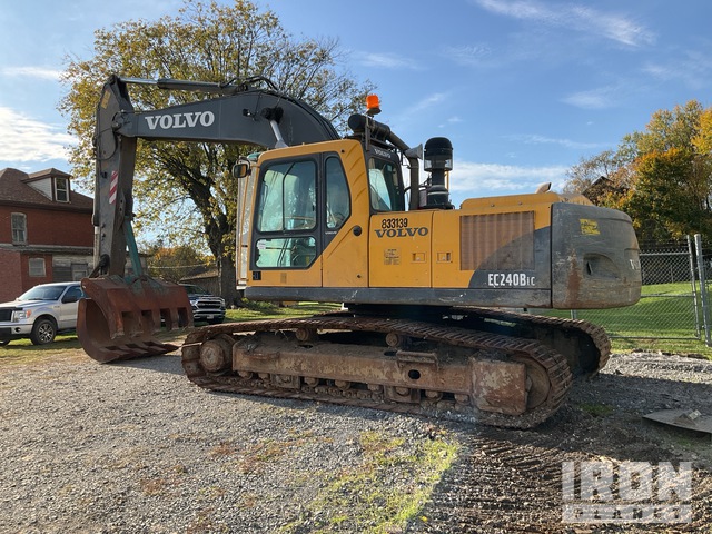 Volvo EC240BLC clamp Tracked Excavator in Kearneysville, West Virginia ...