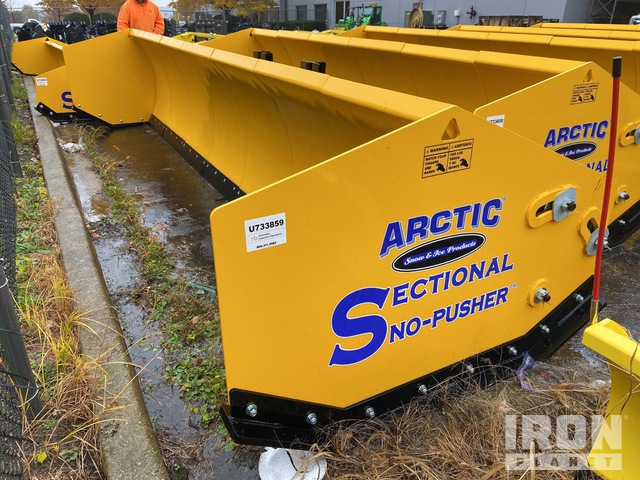 2022 (unverified) Arctic 19.5 HD 19 ft 6 in Sectional Snow Pusher ...
