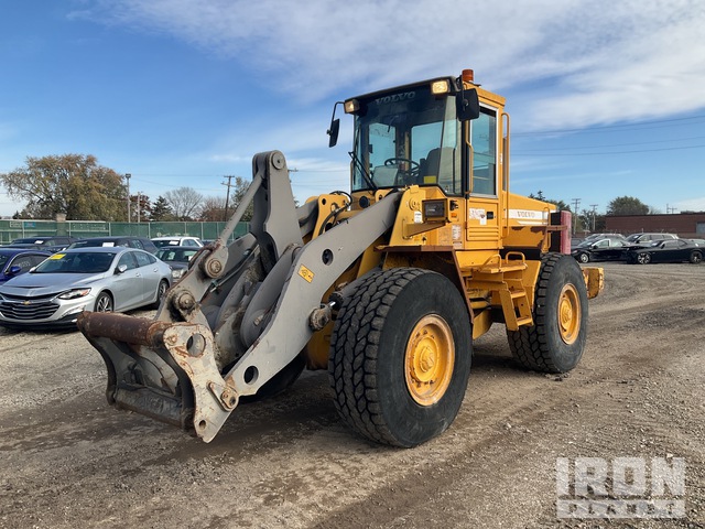 Volvo L90C Wheel Loader in South Bend, Indiana, United States ...