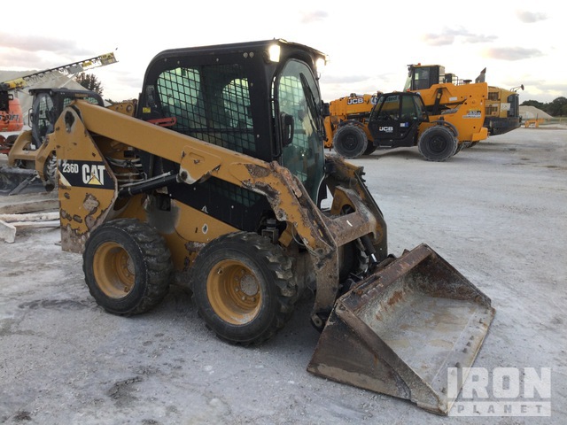 2015 Cat 236D Two-Speed Skid Steer Loader in Cape Canaveral, Florida ...