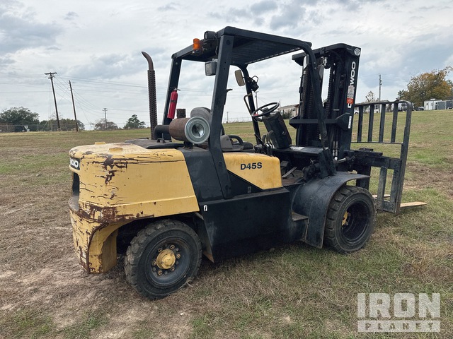 2002 Doosan D45S-2 8500 lb Pneumatic Tire Forklift in Longview, Texas ...