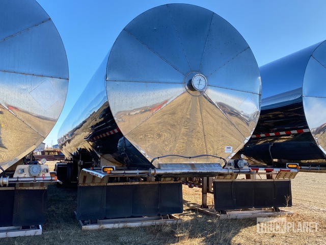 2004 Maxfield T/A 15000 USWG CO2 Tanker Trailer in Lacombe, Alberta ...