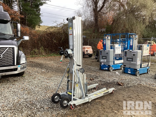 Sumner 2124 Material Hoist in North Franklin, Connecticut, United ...