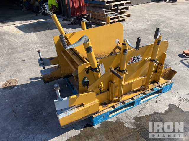 Ditch Runner DR 150 0 ft 24 in - 0 ft 48 in skid steer attachment ...